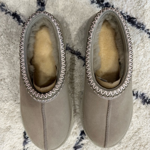 UGG | Shoes | Ugg Tasman Goat Light Grey Womens Slipper Boots Size 6 7 ...